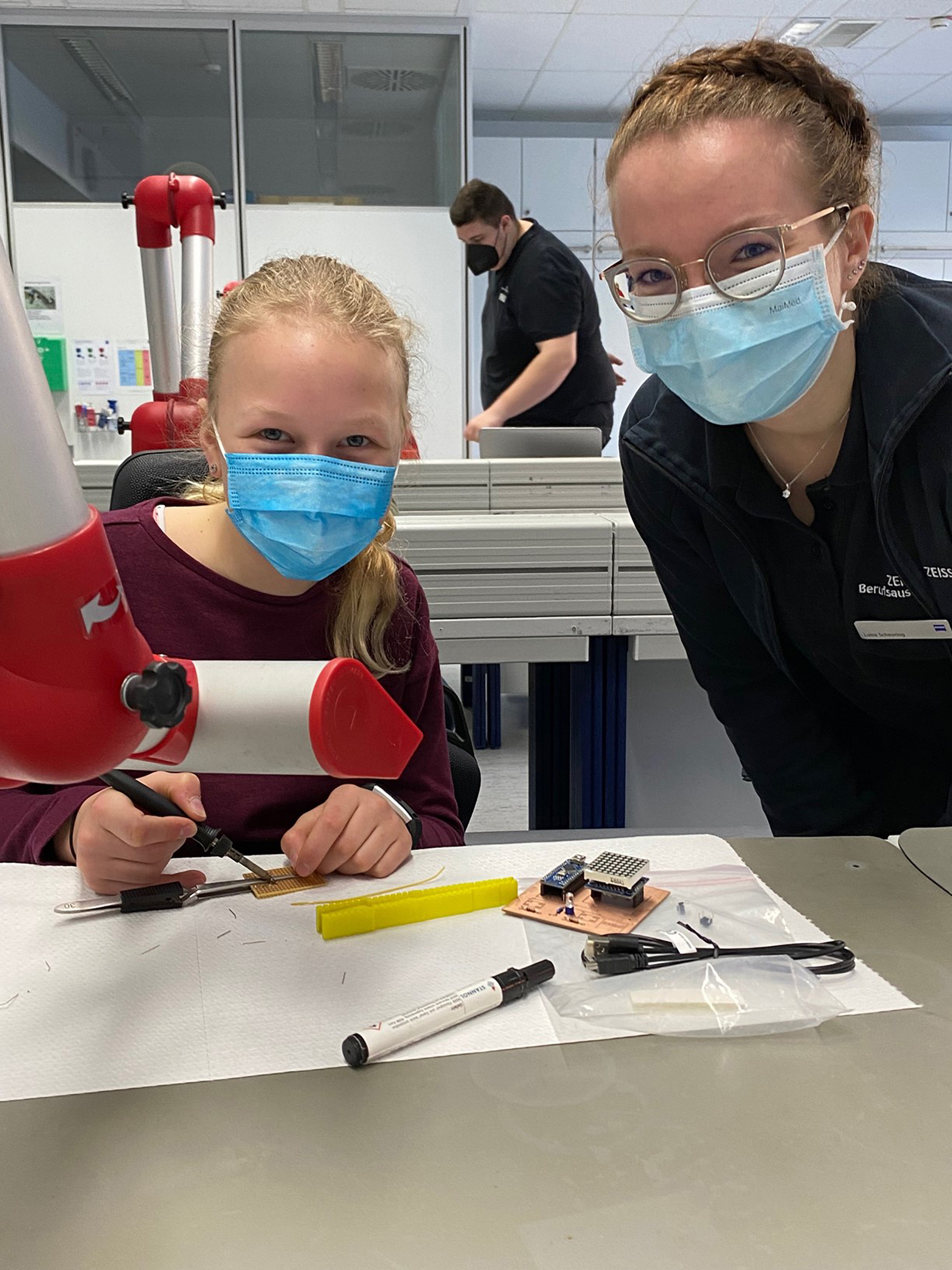 ZEISS macht die Vielfalt der MINT-Berufsbilder erlebbar